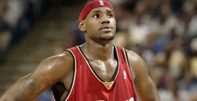 30岁前砍下两万分有多难？NBA5人做到，贾巴尔落选，詹姆斯创记录_腾讯新闻