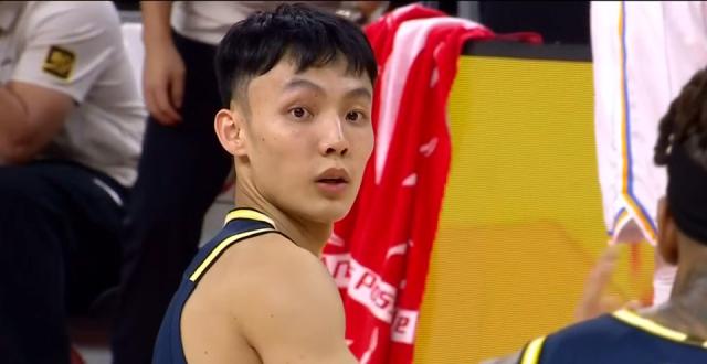 又是35分！徐杰迎来后卫线最大对手，CBA最强“双能卫”正式出炉_腾讯新闻