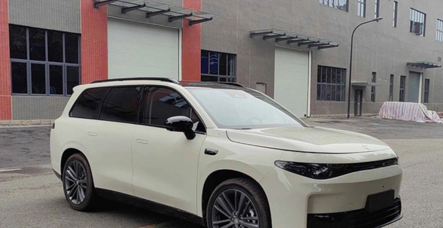 理想L6的最大竞争对手来了？零跑C16实车曝光，提供增程动力_腾讯新闻