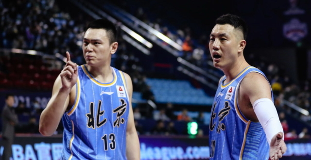 今晚！CBA战2场，北京首钢PK青岛，新疆男篮赛季首个主场VS北京北控_腾讯新闻