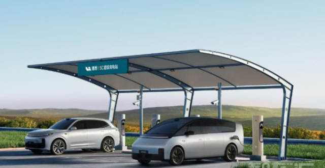 理想5C超充桩今日投入使用：充电12分钟续航500km_腾讯新闻