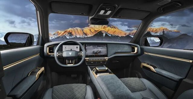 大招频出、CEO亲自站台讲解，深蓝超级增程再进化 G318首发亮相_腾讯新闻