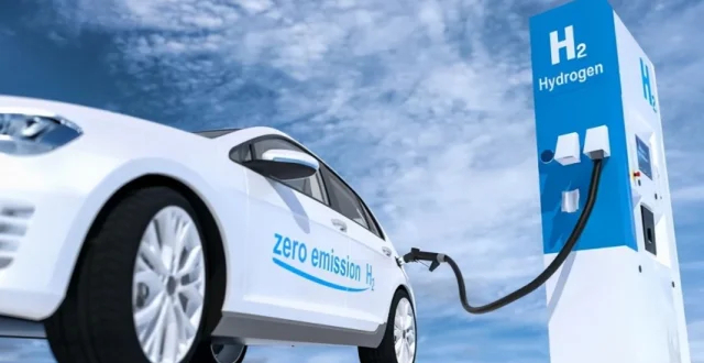 丰田押注氢燃料电池，竞逐氢电新能源汽车赛道_腾讯新闻