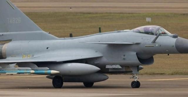 地球班故事：同属4代机，埃及可能放弃美F16，选择中国歼10C？_腾讯新闻