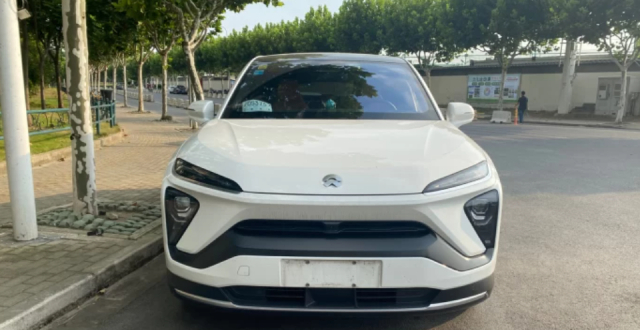 蔚来EC6将换代，老车主1年亏6万，但17万的二手车真香？_腾讯新闻