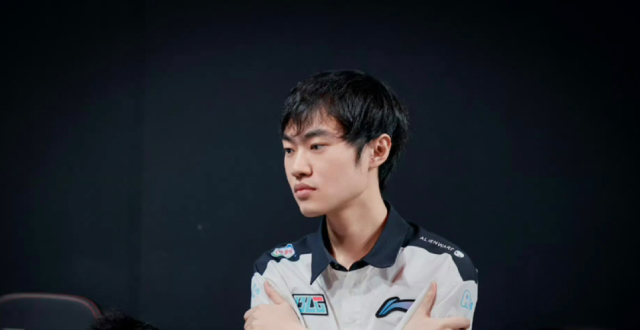 “原来你不是Yagao图”火了，韩网热议Knight，Chovy享受这种感觉_腾讯新闻