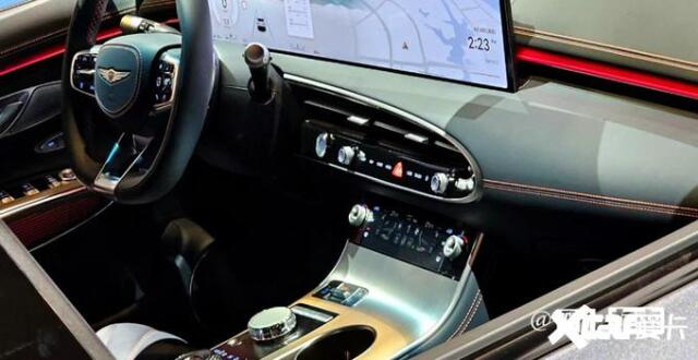 官降3.68万！捷尼赛思新GV70售29.3万起 全系2.5T_腾讯新闻