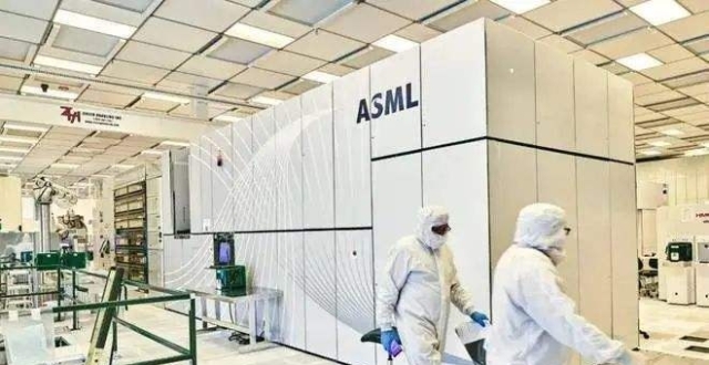 ASML二季度净系统销售额47.6亿欧元，中国大陆占比仍高达49%！_腾讯新闻