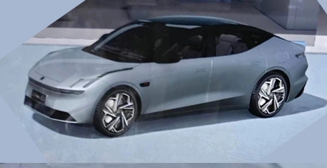 领克07 EM-P外观曝光，纯电轿车“E371”酷似路特斯繁花_腾讯新闻