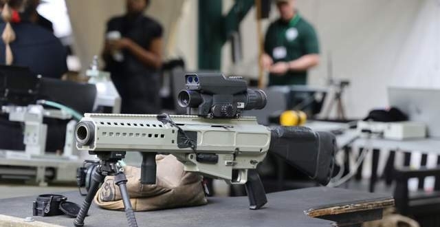 “致敬”中国产品！巴雷特推出“单兵狙击榴”SRS_腾讯新闻