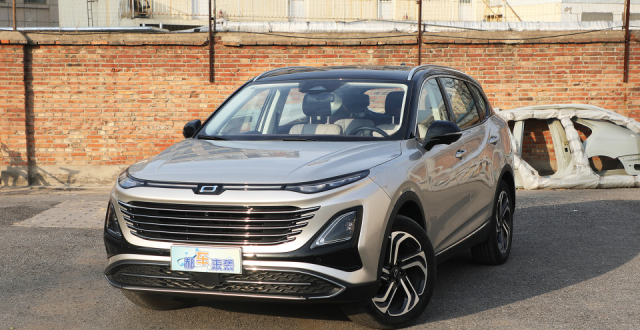 10万级高性价比SUV，新车将竞争哈弗H6？一汽奔腾T90冬季用车指南_腾讯新闻