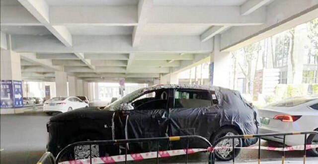 追求空间实用 极氪全新SUV车型CX1E谍照_腾讯新闻