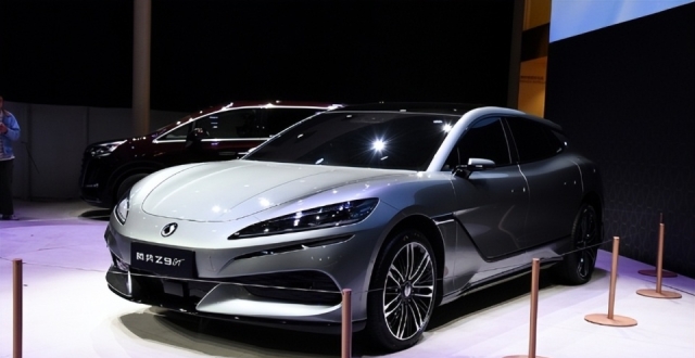 决战高端市场，腾势Z9GT与享界S9谁能笑到最后？_腾讯新闻