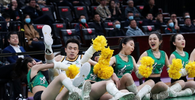 CBA辽篮PK广厦4大看点，残阵出战冲12连胜！CCTV5+直播_腾讯新闻