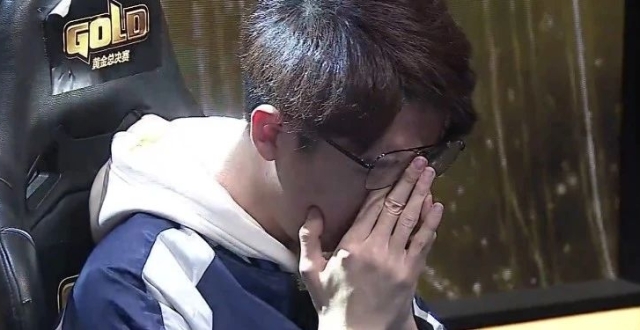 拉了大胯！120爆冷负TH000，SS级大魔王打不过退役主播？_腾讯新闻