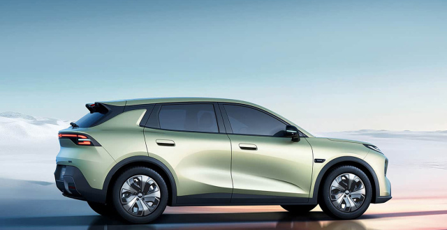 长安全新SUV，启源Q05内饰官图发布，续航506km，11月上市_腾讯新闻