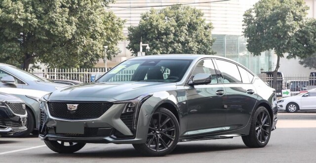 同为2.0T豪华B级车，凯迪拉克CT5和奥迪A4L，差距到底有多大？_腾讯新闻