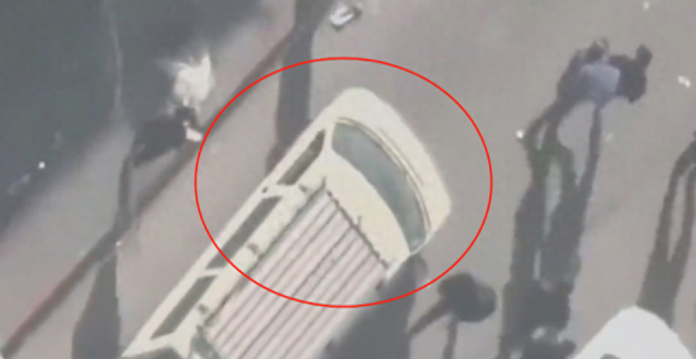 巴以巷战大对决，哈马斯神枪手重炮狙击，一枪一个，现场枪声大作_腾讯新闻