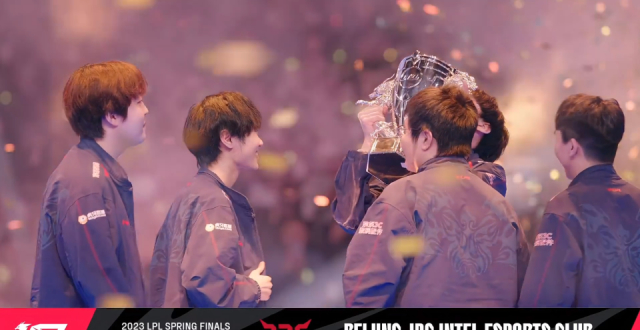 Kanavi节奏打穿中野，JDG 3-1击败BLG问鼎LPL新十年首冠_腾讯新闻