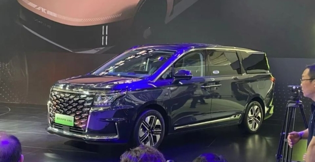 20.99万元起，瑞风RF8鸿蒙版上市，高端MPV市场新血液_腾讯新闻