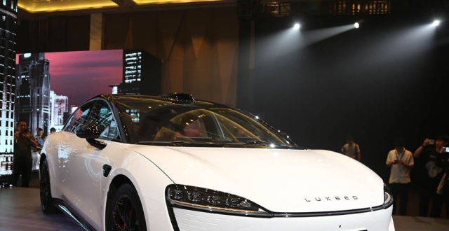 全面对比Model 3、汉EV、极氪007、智界S7，谁更强？_腾讯新闻