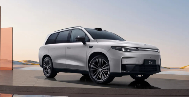 半价理想L8？15万起的6座增程SUV，零跑C16能火吗？_腾讯新闻