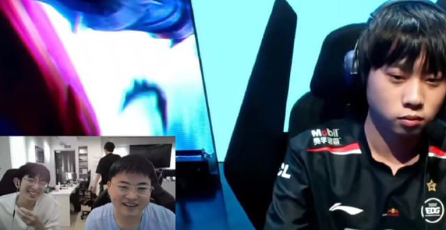 UZI最新直播透露：将会在14号上场，正在研究IG，相信小枣_腾讯新闻