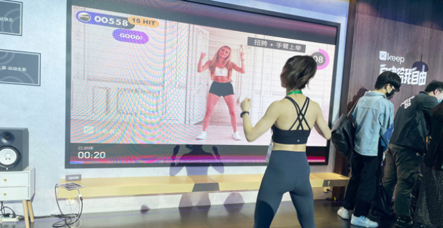 “搏击课约不上了！”Keep、FITURE、乐刻、超级猩猩谁最“热辣滚烫”？_腾讯新闻