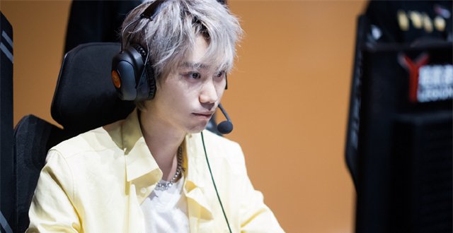 “你是LCS的乌兹吗”，doinb一条评论踩2人：闪现不交留到s14？_腾讯新闻