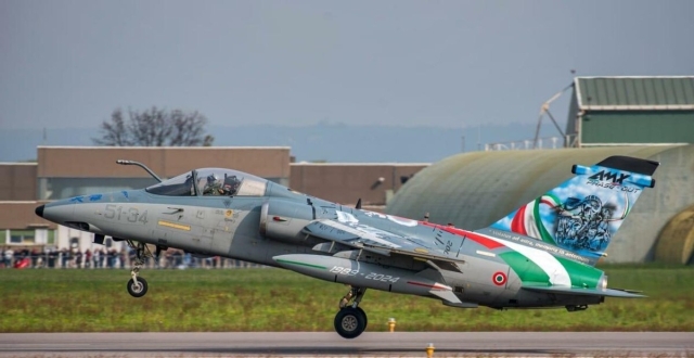 服役35年后 意大利空军的AMX攻击机正式退役 将由台风战斗机替代_腾讯新闻