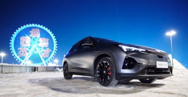 -30℃哈尔滨漫游记！20万内唯一800v极狐阿尔法T5上演雪上漂移_腾讯新闻