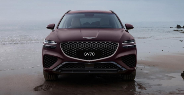 韩系豪车，对标宝马X3，起售32.98万的捷尼赛思GV70实力如何？_腾讯新闻