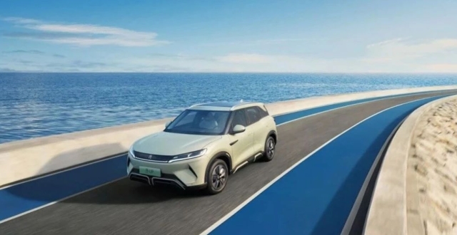 主攻A0级市场，纯电SUV元UP 9.68万起售_腾讯新闻