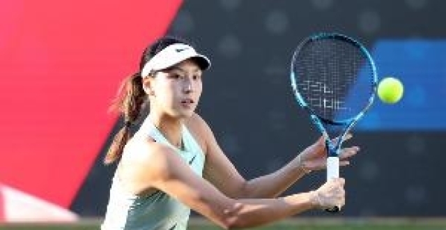 WTA1000辛辛那提站首轮，王欣瑜0-2不敌10号种子遭遇一轮游_腾讯新闻