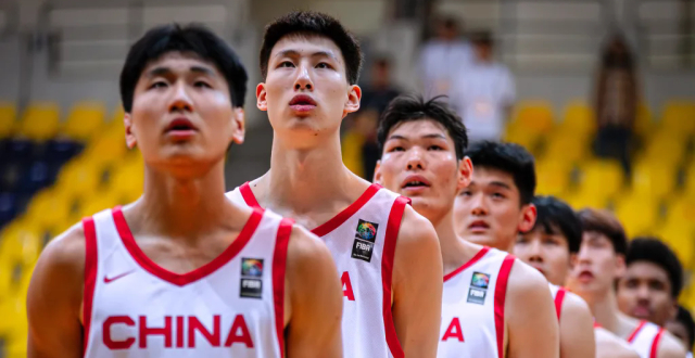 逆转绝杀！晋级八强！段睿骐准绝杀，中国U18男篮2分险胜日本男篮_腾讯新闻