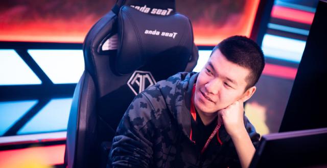 4AM试训17小北，XDD和阿P官宣领证，17shou正式宣布复出！_腾讯新闻