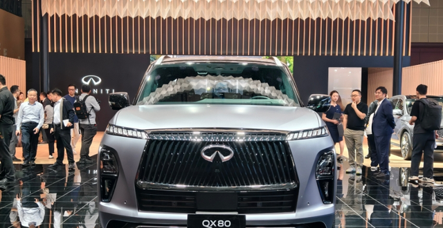 上海车展丨英菲尼迪全新QX80首发：V6动力+冰箱，值得等？_腾讯新闻