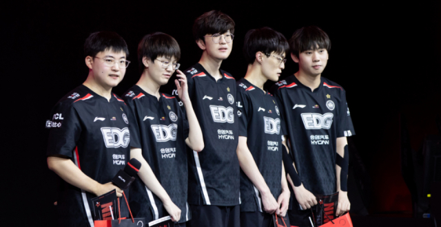 EDG对决LNG，全新海报引发热议，Uzi小学弟存在感足_腾讯新闻