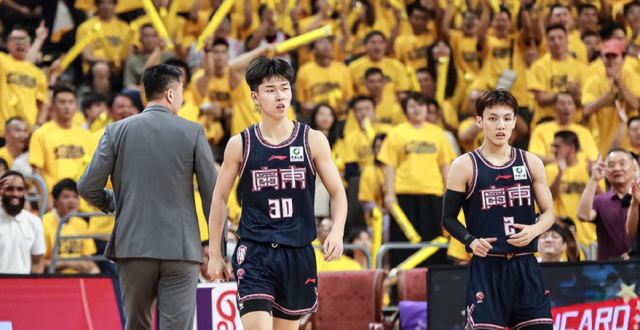 CBA半决赛G3，广东队98-82辽宁队，发生了五件奇怪的事_腾讯新闻