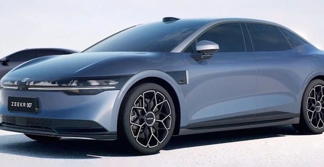 直接掀桌？极氪007上市！20.99万起！2.84s破百+800V+8295芯片+870km续航…_腾讯新闻