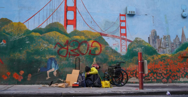 67%美国人生活在“斩杀线”下？美媒承认社会失控，开口就是特朗普的错_腾讯新闻