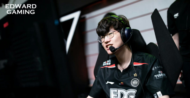 EDG2-0击败NIP，拿下开门红！FoFo妮蔻完美大招_腾讯新闻