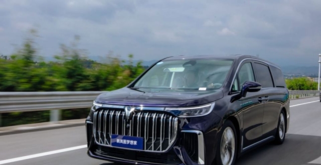 国内外五款MPV巅峰对决，谁才是MPV界名副其实的全能战士_腾讯新闻