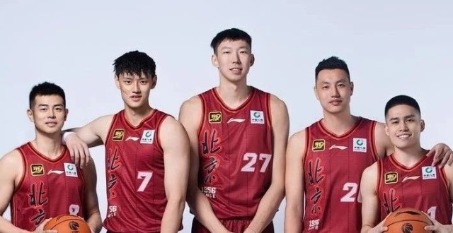 今晚！CBA战4场，北京男篮送最水总冠军四川3连败？CCTV5无直播_腾讯新闻