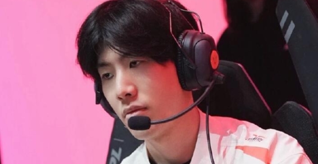 S8教练点评IG选手，忽略宝蓝夸奖JKL，直言根本管不了宁王_腾讯新闻