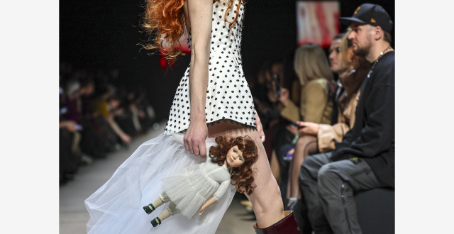 莫斯科时装周——Lurvin品牌时装秀_腾讯新闻