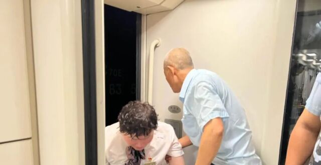 最新消息！首批328名K396次乘客抵达北京丰台站_腾讯新闻