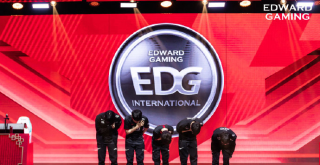EDG1-2不敌WBG，无缘季后赛！大龙毁一生，Fisher离谱失误_腾讯新闻