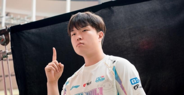 S14世界赛MV公布，bin直接吐槽，根本没认出自己是哪个_腾讯新闻