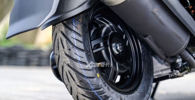 性价比吊打铃木UY125 豪爵AFR125S实拍_腾讯新闻